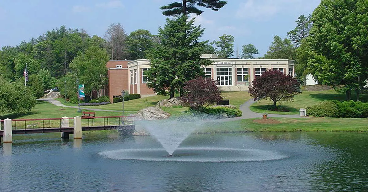 50-50 Profile: Endicott College - Do It Yourself College Rankings | How ...